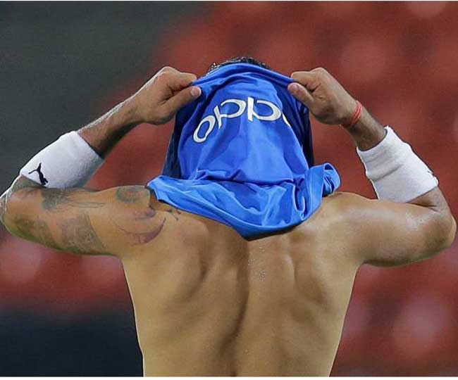 Virat Kohli Six Pack
