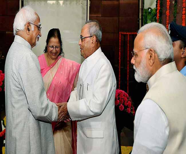 जाते-जाते मोदी सरकार व विपक्ष को नसीहत दे गए प्रणब मुखर्जी - Government ...