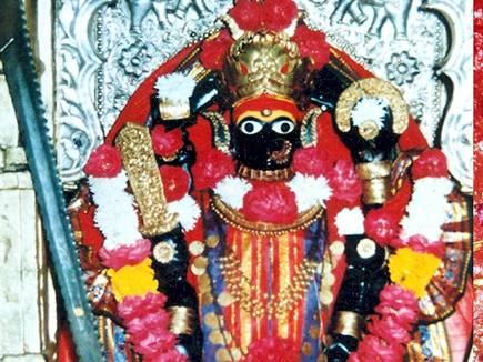 People come from all over the country to see dhar gad Kalika devi